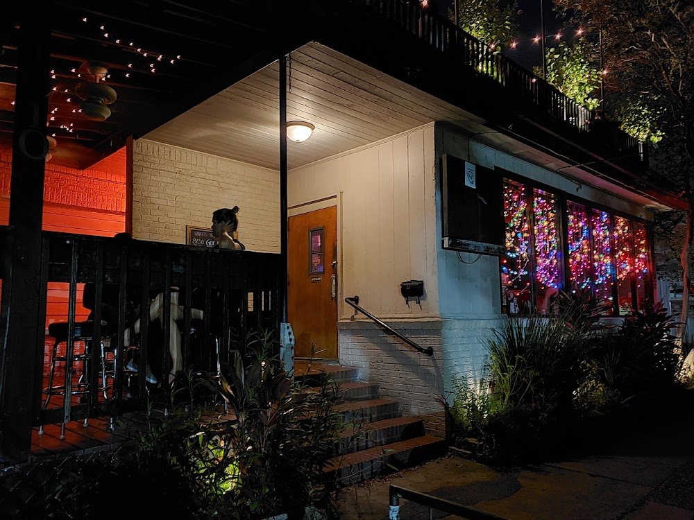 Grand Prize Bar - RICE VILLAGE HOUSTON